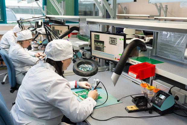 onsemi Trades at a Discount: Buy, Hold or Sell the Stock? - June 15 ...